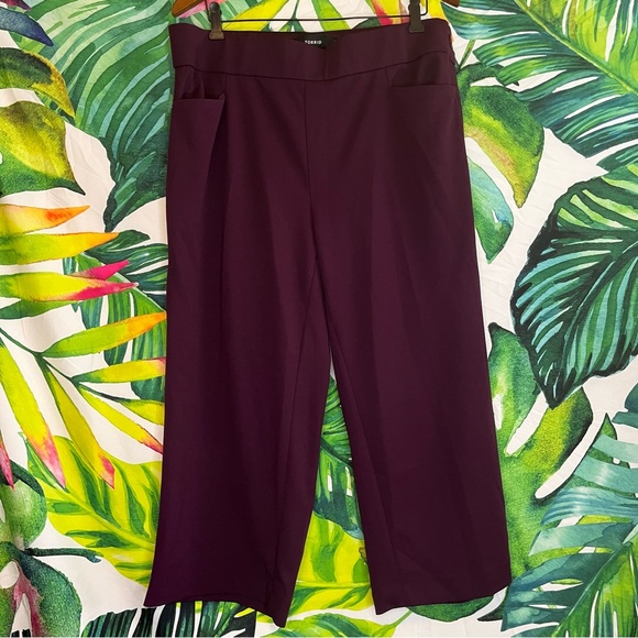 torrid | Pants & Jumpsuits | Nwt Torrid 2 Purple Wide Leg Crop Career ...
